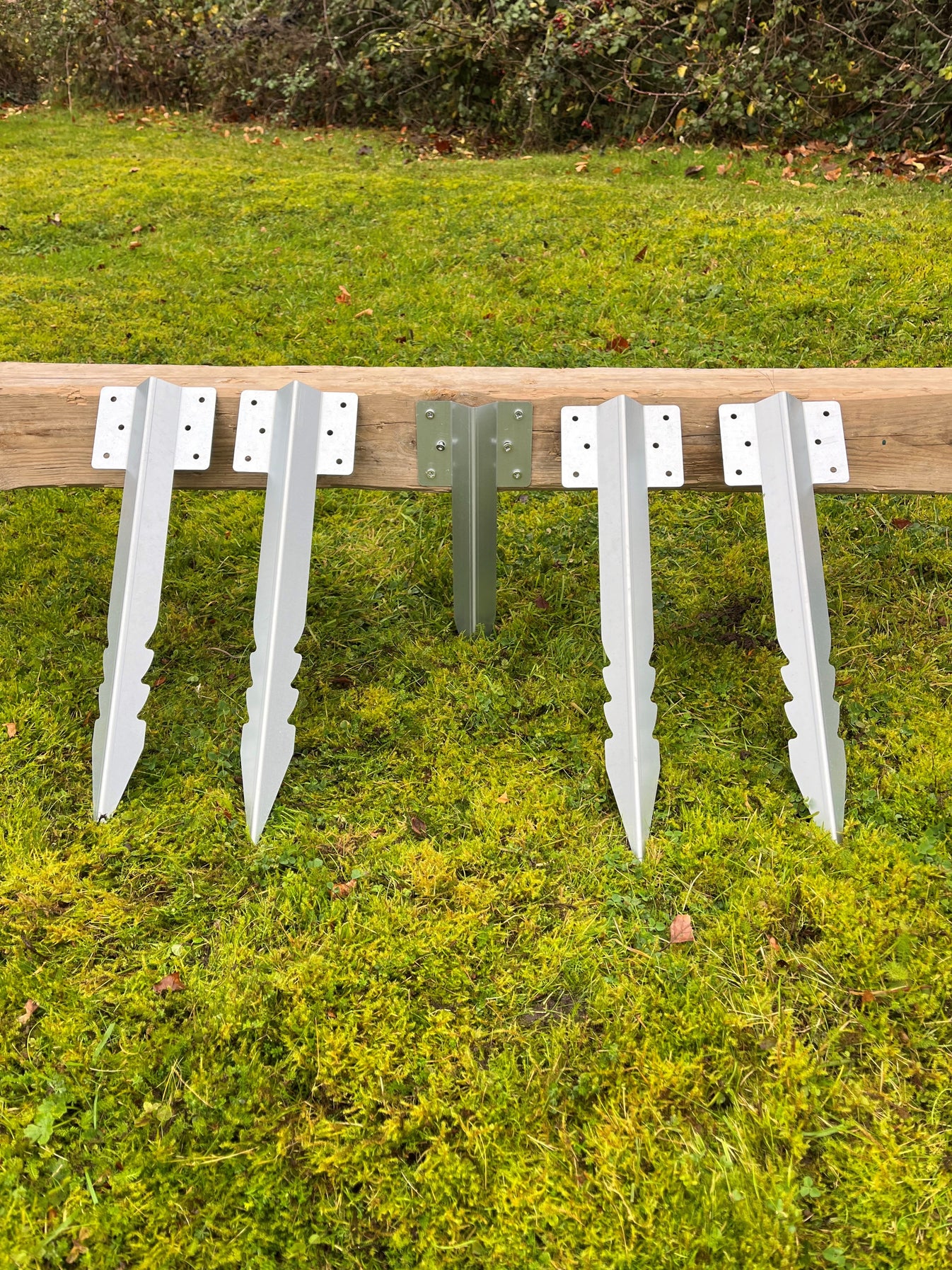 Straight Railway Sleeper Brackets (Pack of 10) – Selections