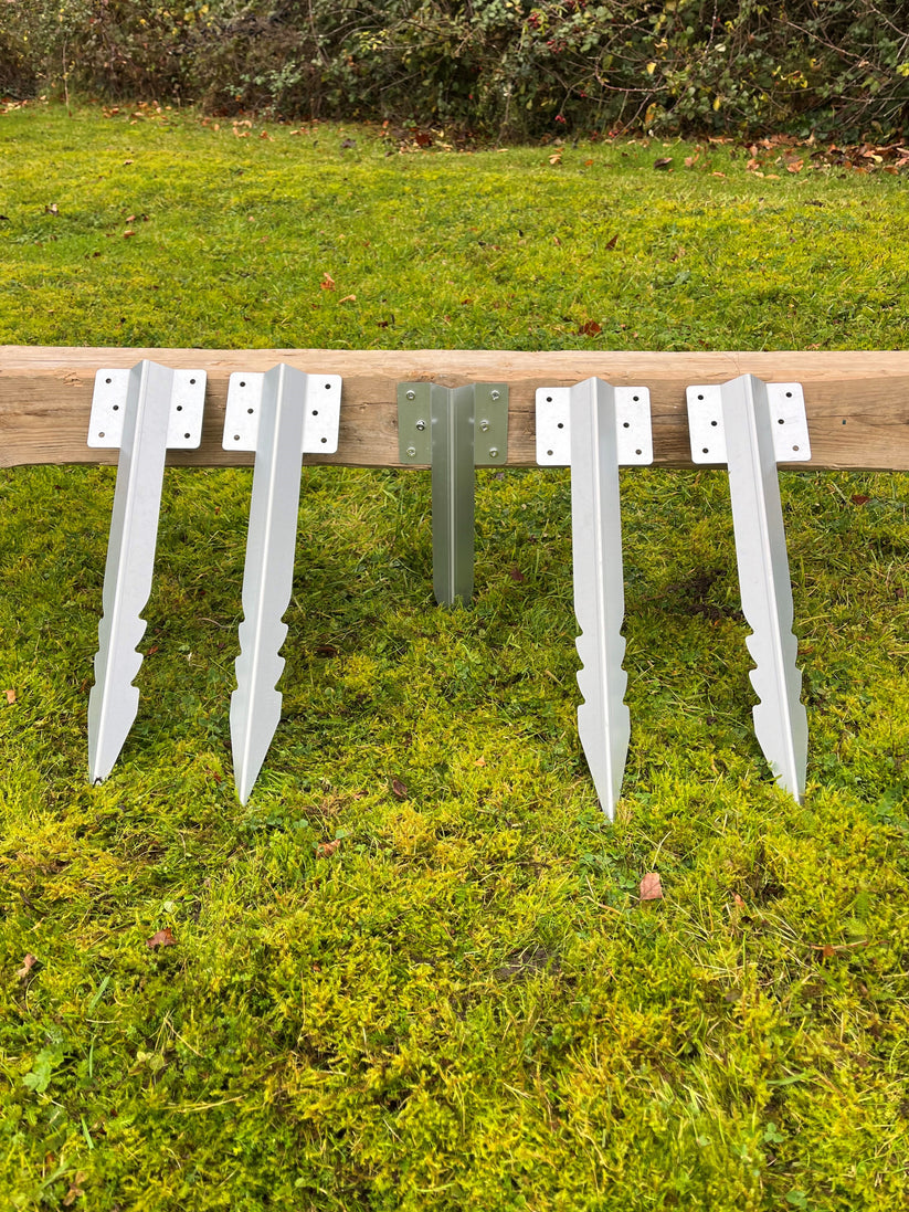 Straight Galvanised Metal Railway Sleeper Brackets (Pack of 10 ...
