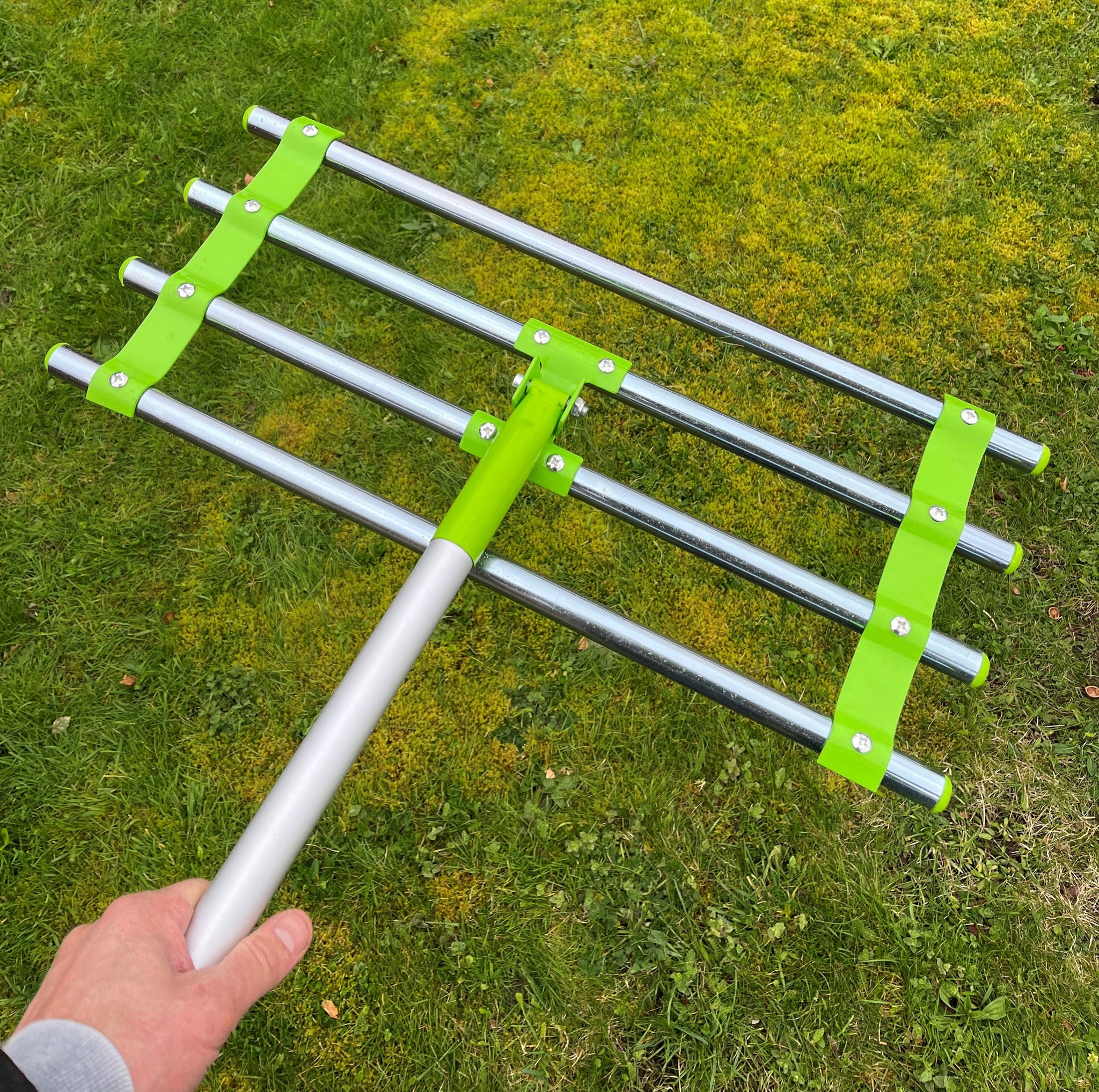 Garden Lawn Levelling Rake with Long Handle – Selections