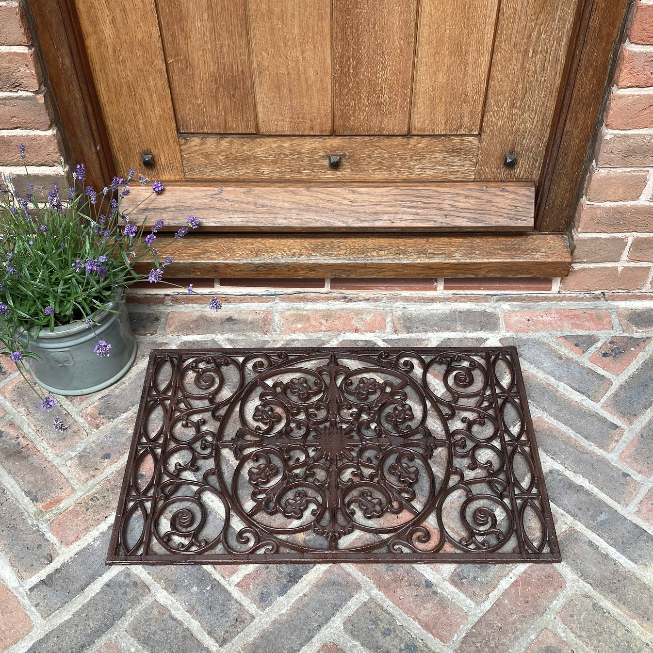 Blenheim Ornate Cast Iron Indoor & Outdoor Doormat I Garden Selections